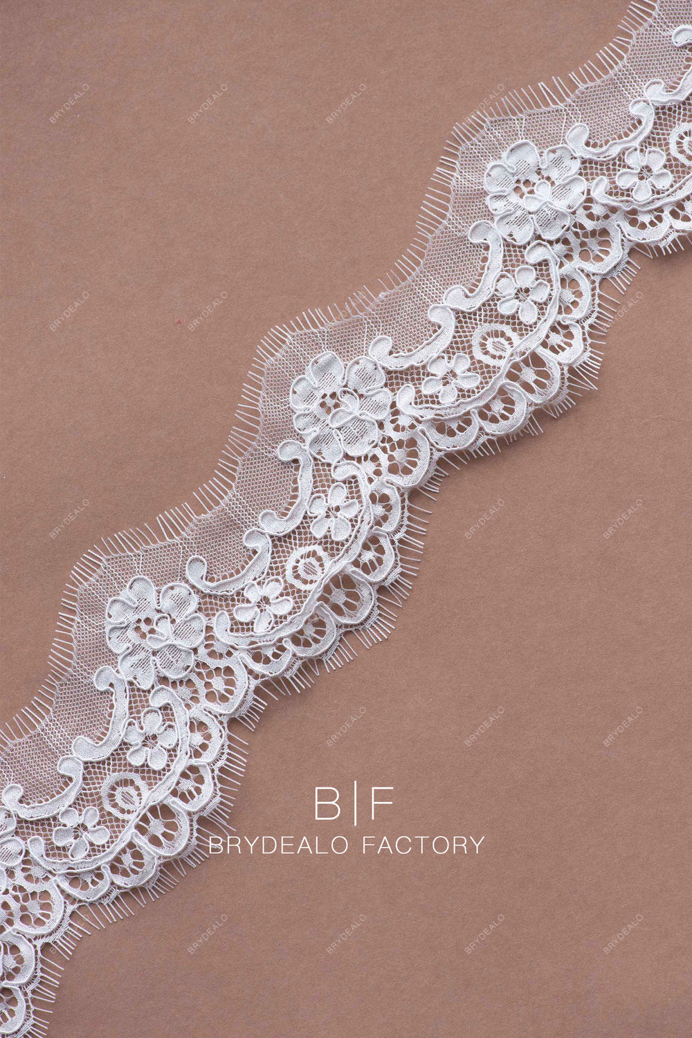 Narrow Eyelash Corded Flower Scalloped Lace Trim