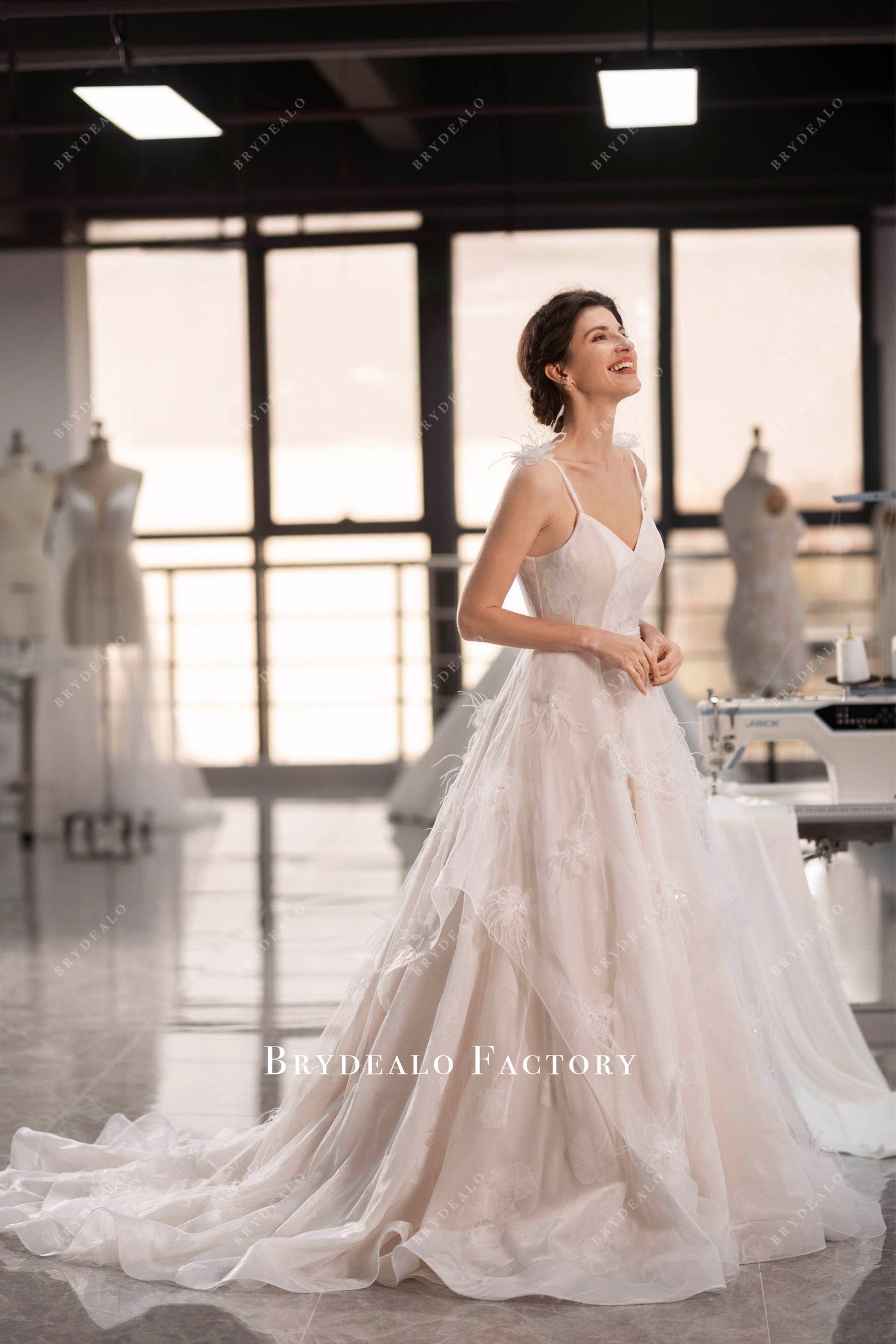 Wholesale Wedding Dresses Factory & Prom Formal Gown Manufacturer