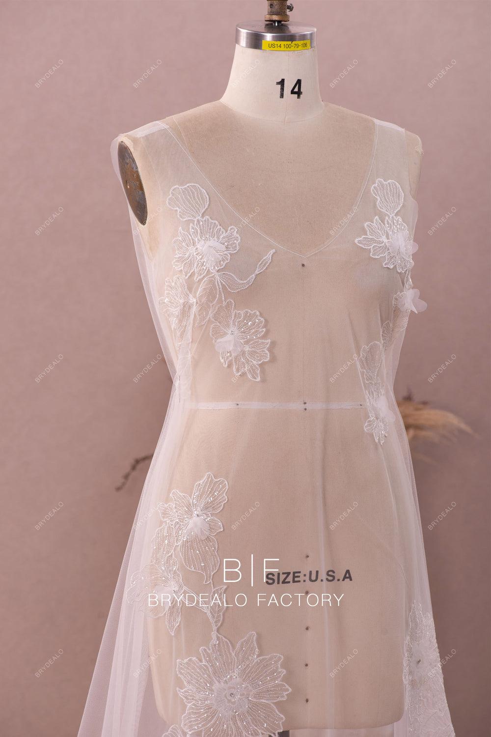 Wholesale Shimmery Flower Tulle Long Bridal Robe